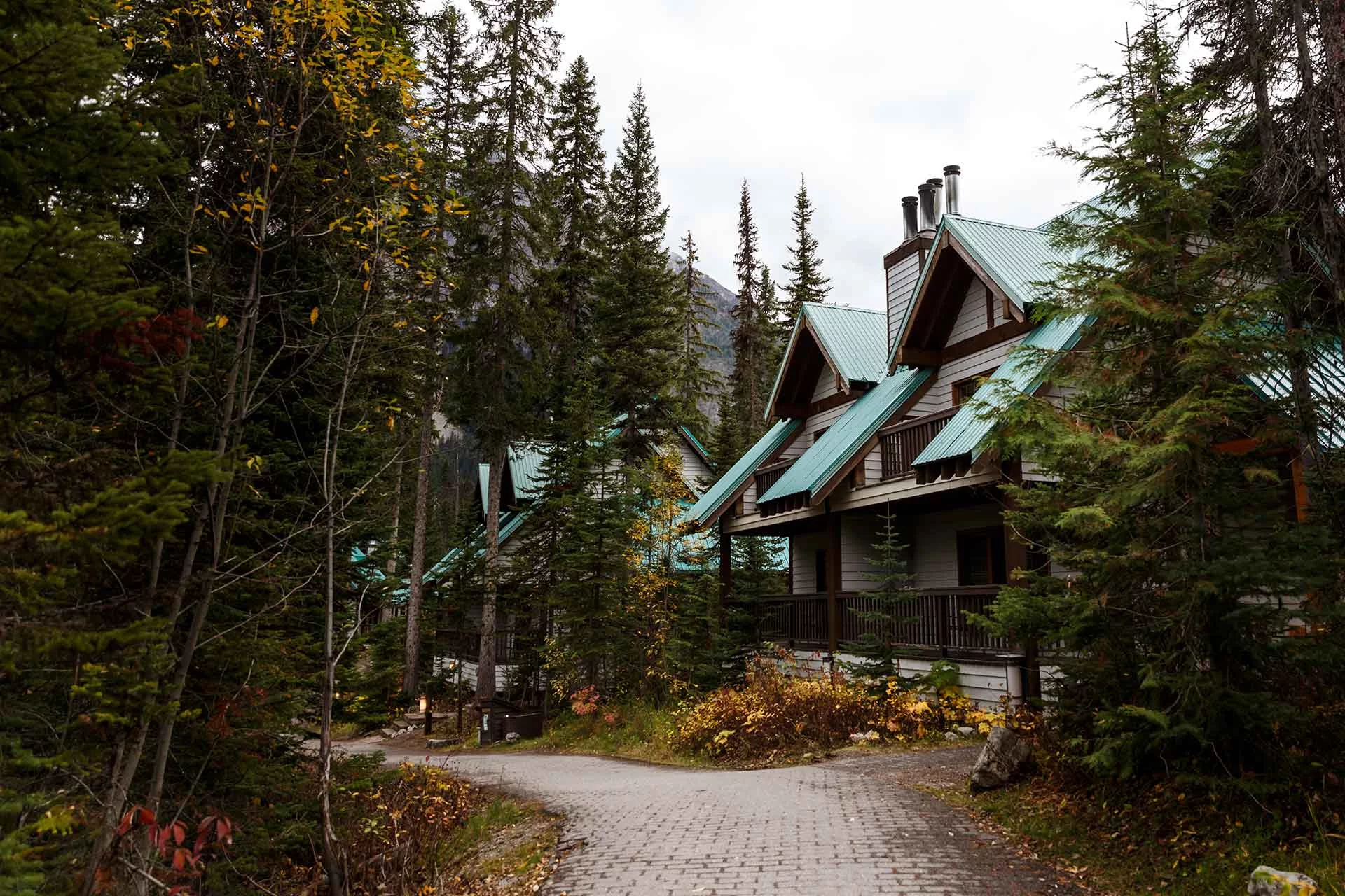 Why Choose Emerald Lake Lodge for Your Corporate Retreat